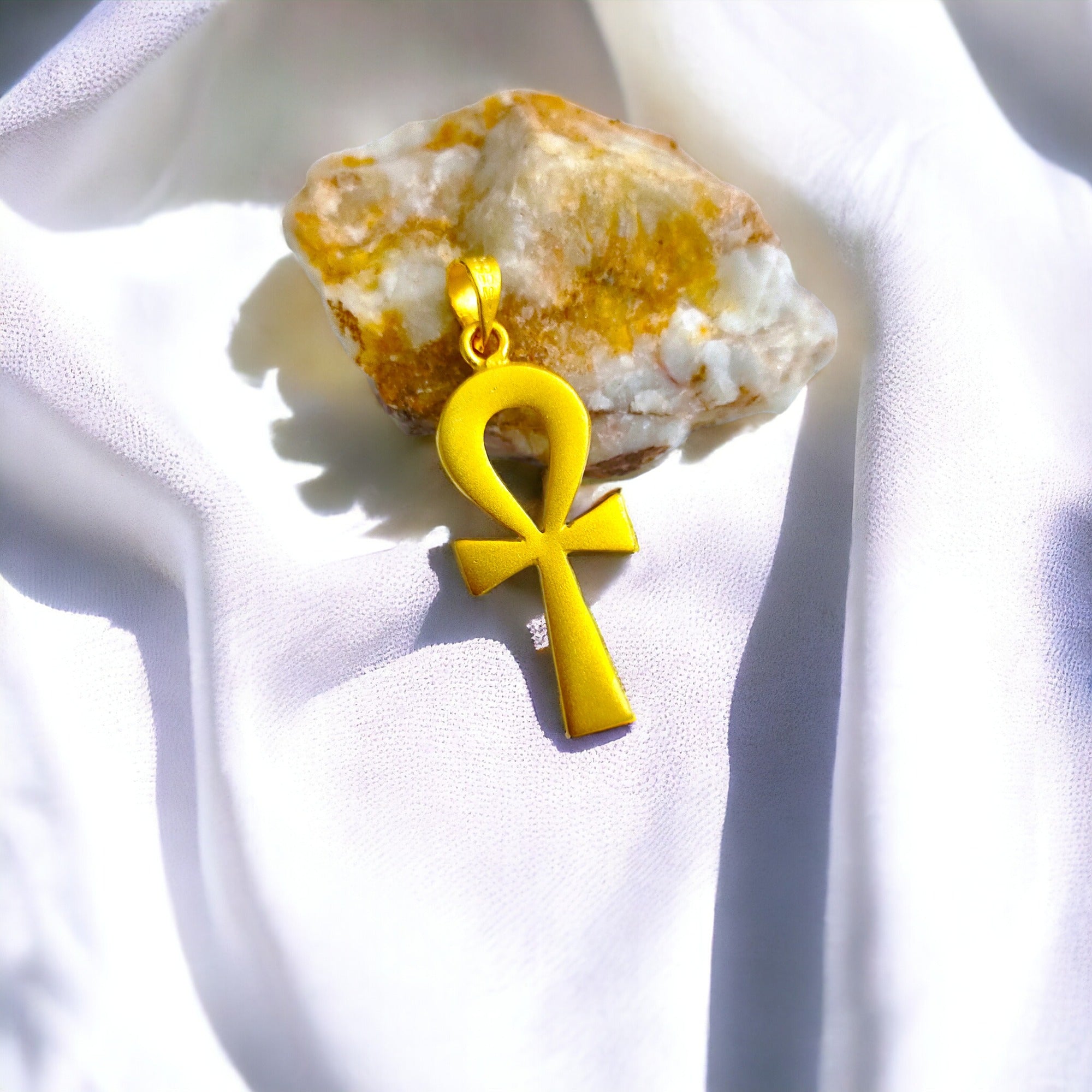 Gold Simple Ankh Pendant | ancientegyptjewelry